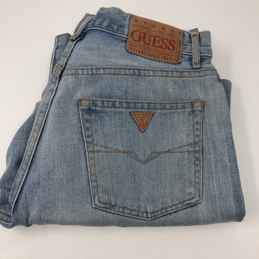 Vintage Guess Jeans Light Wash Oversized 31x30 - Gem